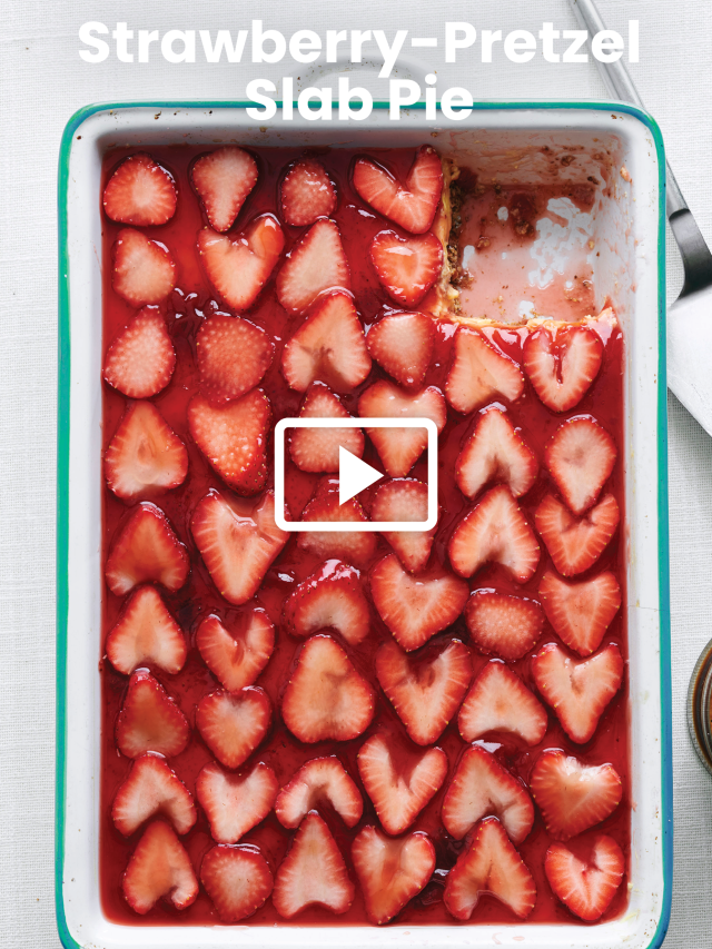 Strawberry-Pretzel Slab Pie | Savory
