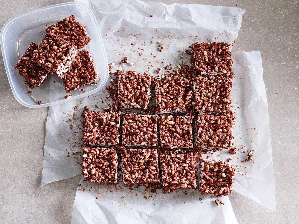 Ten quick snacks that give you the energy to get out there. | Savory