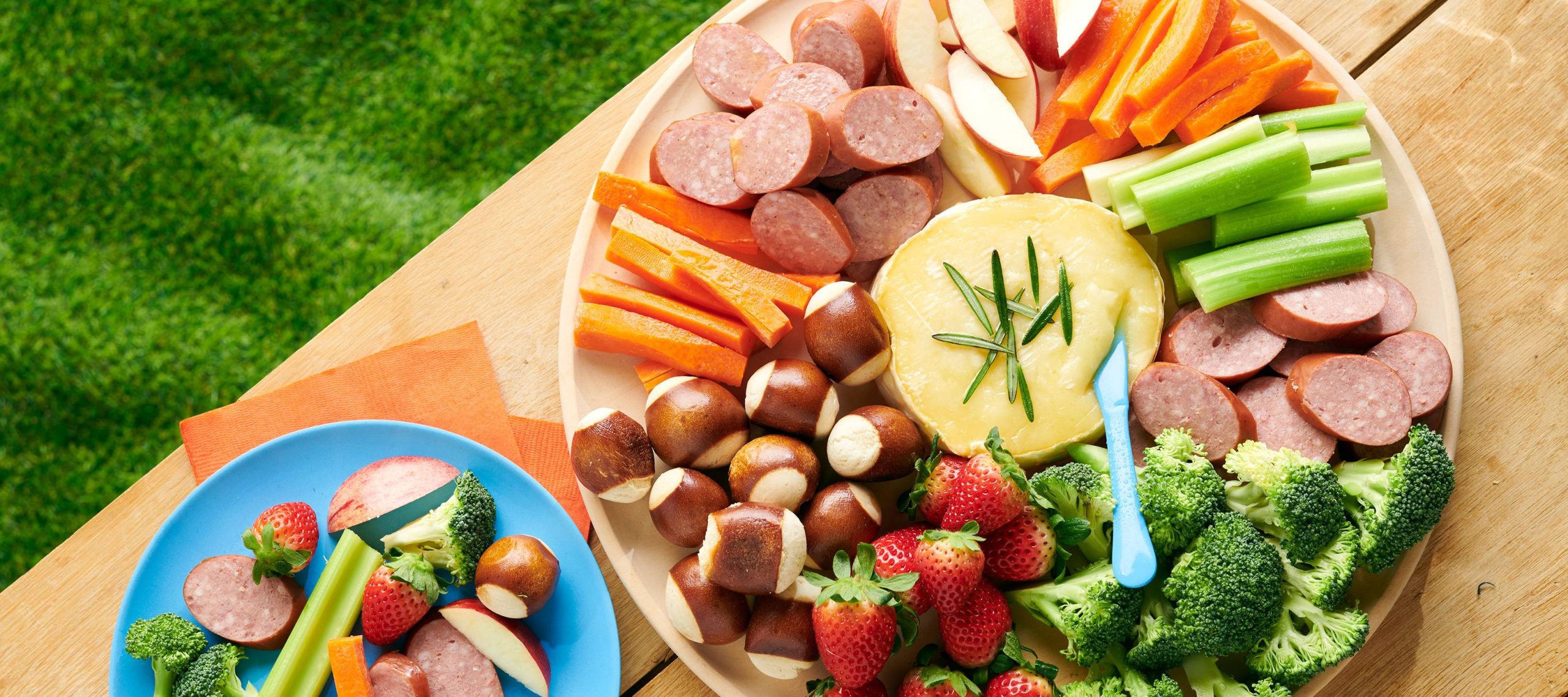How to Enjoy Eating Outside All Summer Long | Savory