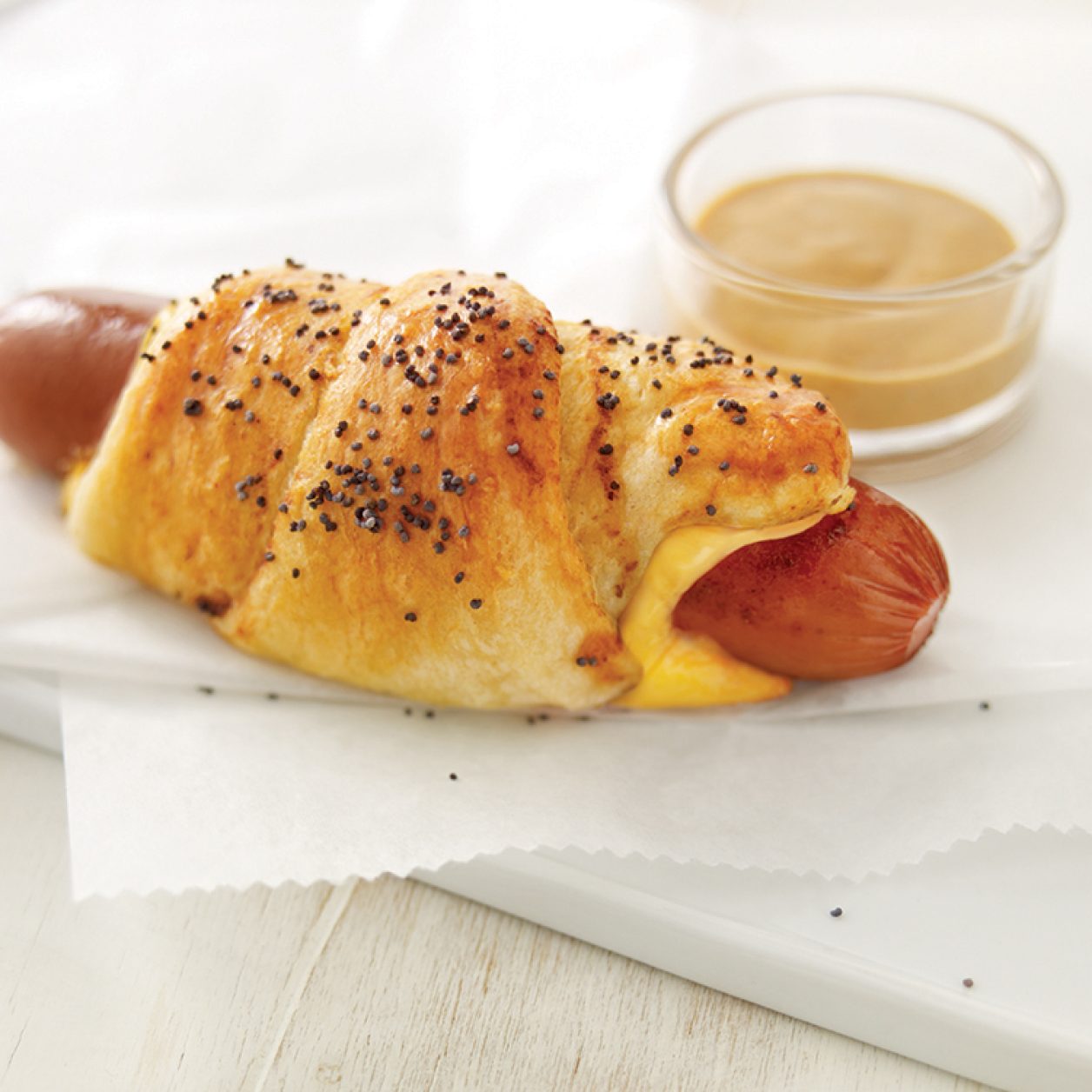 Kraft Cheesy Piggies in a Blanket with Come-Back Sauce | Savory