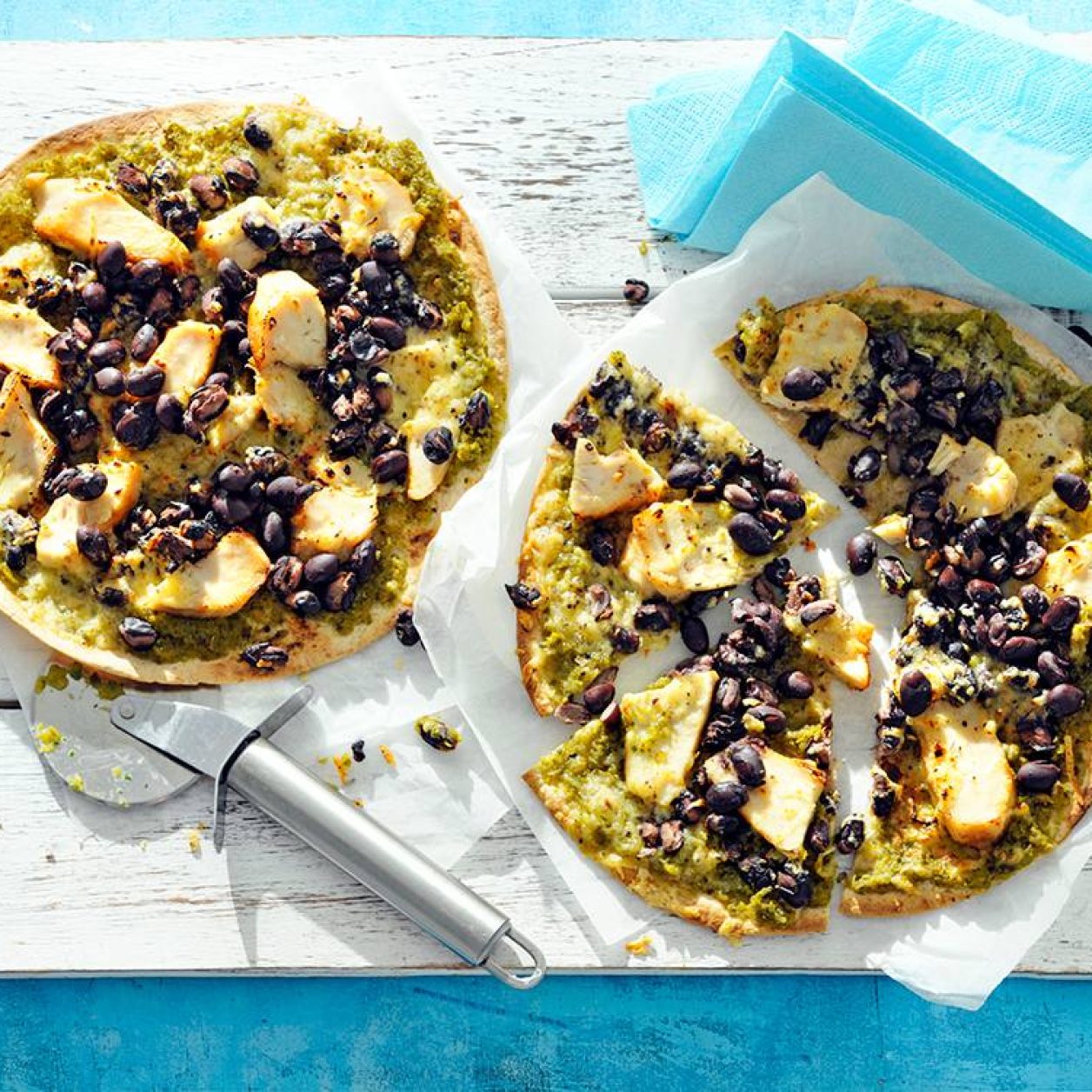 Southwest Chicken Mini Pizzas | Savory