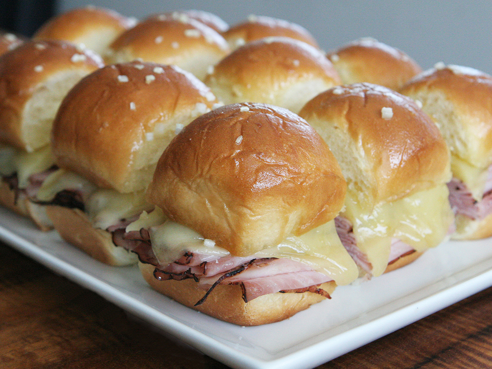 King's Hawaiian® Mini Baked Ham Sandwiches | Savory