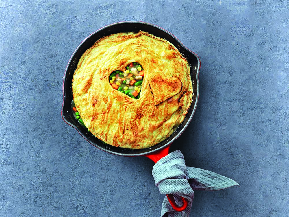 Skinny Skillet Chicken Pot Pie | Savory