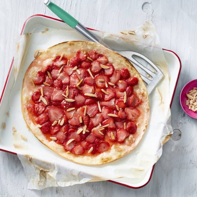 Easy Strawberry-Almond Tarts | Savory