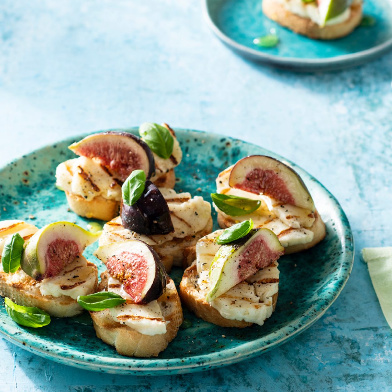 Grilled Halloumi Cheese and Fig Crostini | Savory