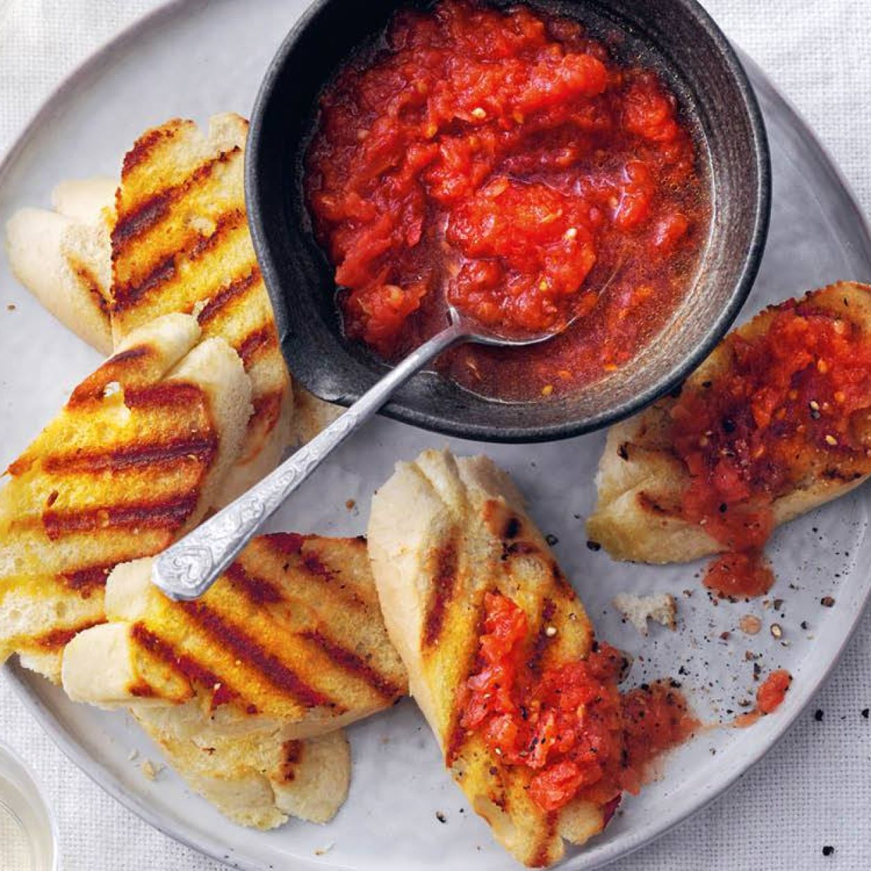 Spanish Tomato Toasts | Savory