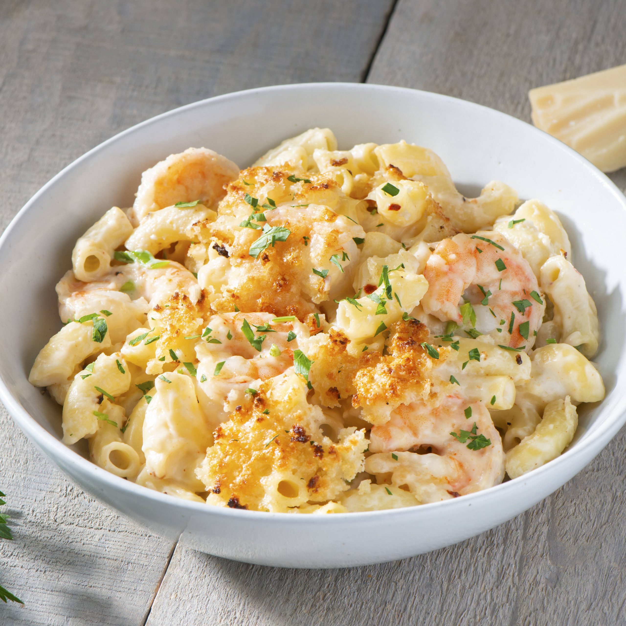 Ronzoni® Spicy Asiago Shrimp Mac and Cheese | Savory