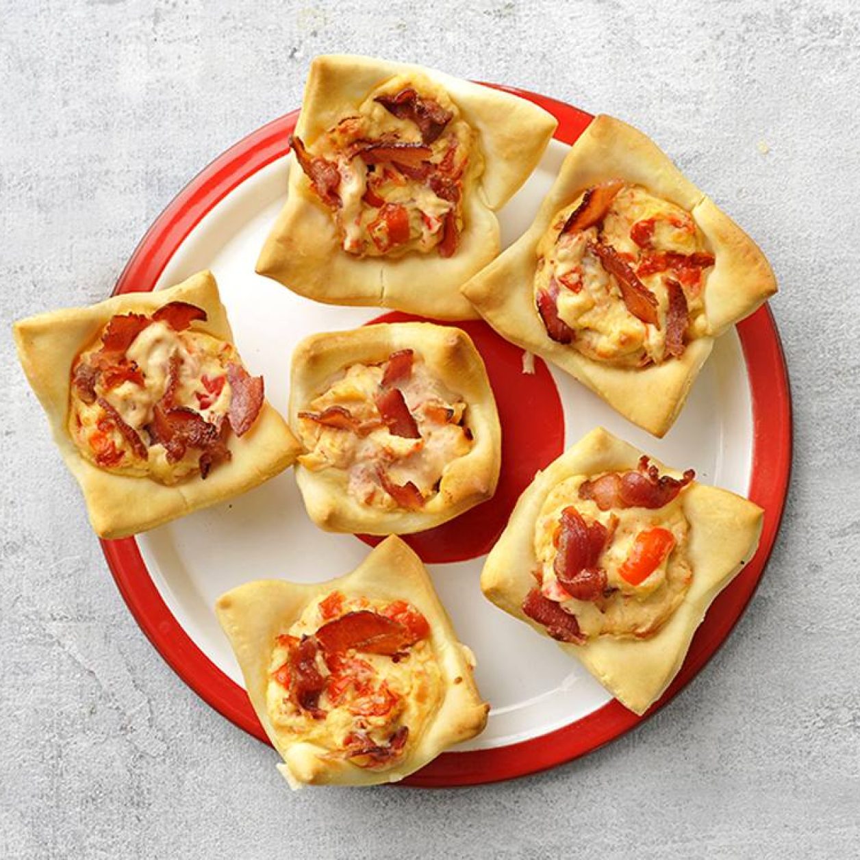 Mini Bacon & Cheese Pizza Cups | Savory