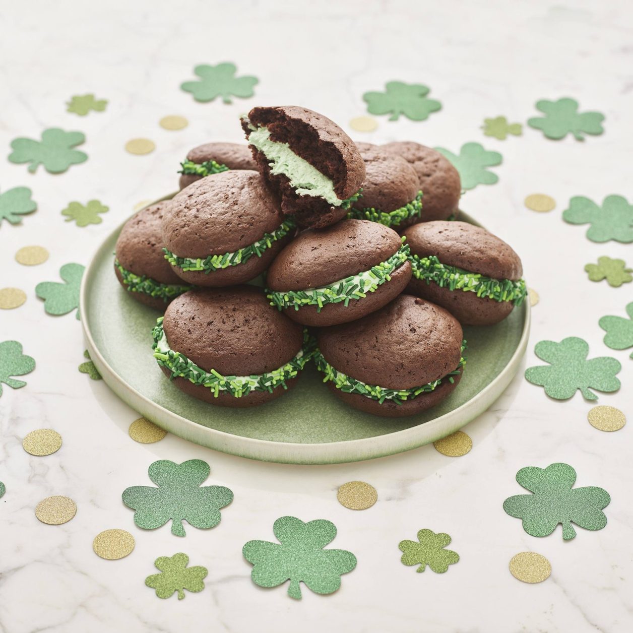 Guinness Stout Whoopie Pies with Baileys Frosting | Savory
