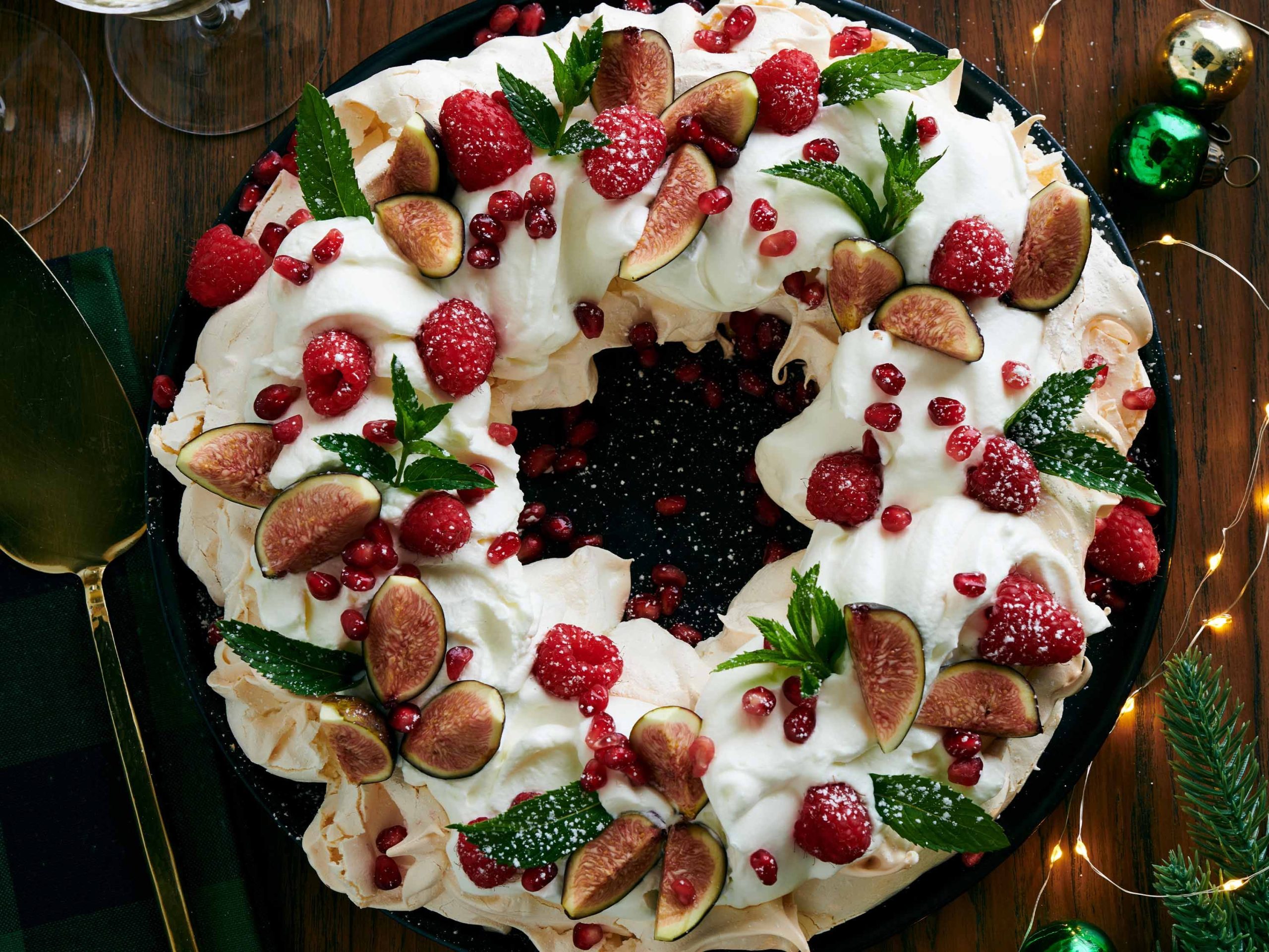 Pavlova Wreath | Savory
