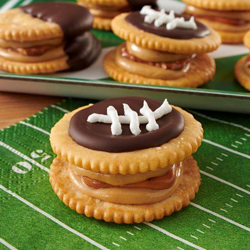 RITZ Peanut Butter, Pretzel and Chocolate Bites | Savory