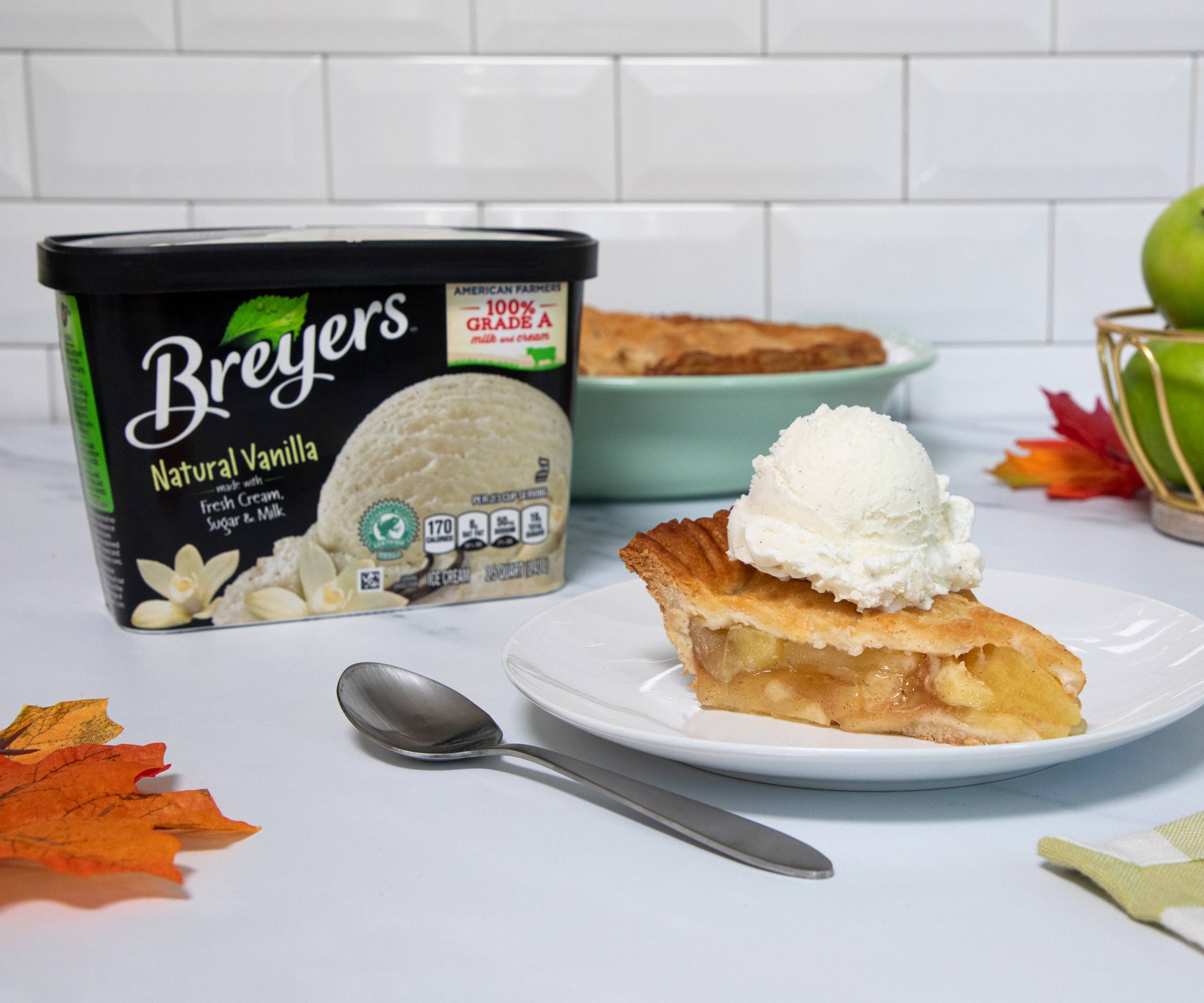 Breyers® Apple Pie a La Mode | Savory