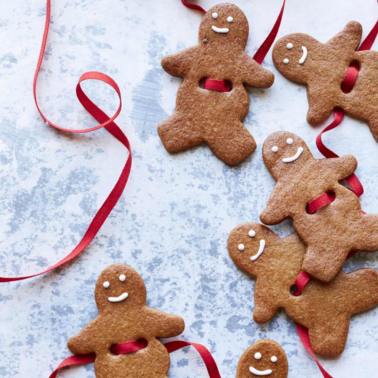 Gingerbread Man Garland | Savory